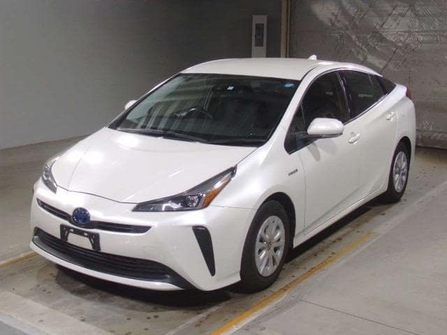 TOYOTA PRIUS HYBRID (2019) SILVER “COMING SOON” - Elegant Cars UK
